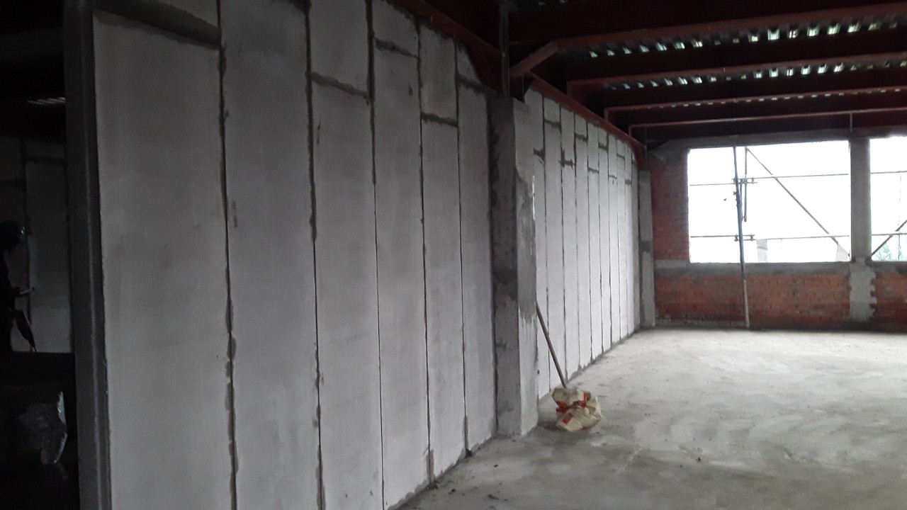 IME Construction Co.,Ltd (Min Dhama) - Green Great Wall